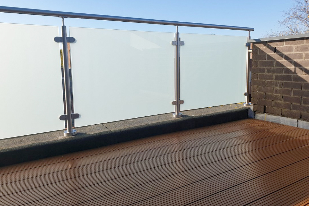 Balustrade met glas - HekwerkWolvega.nl